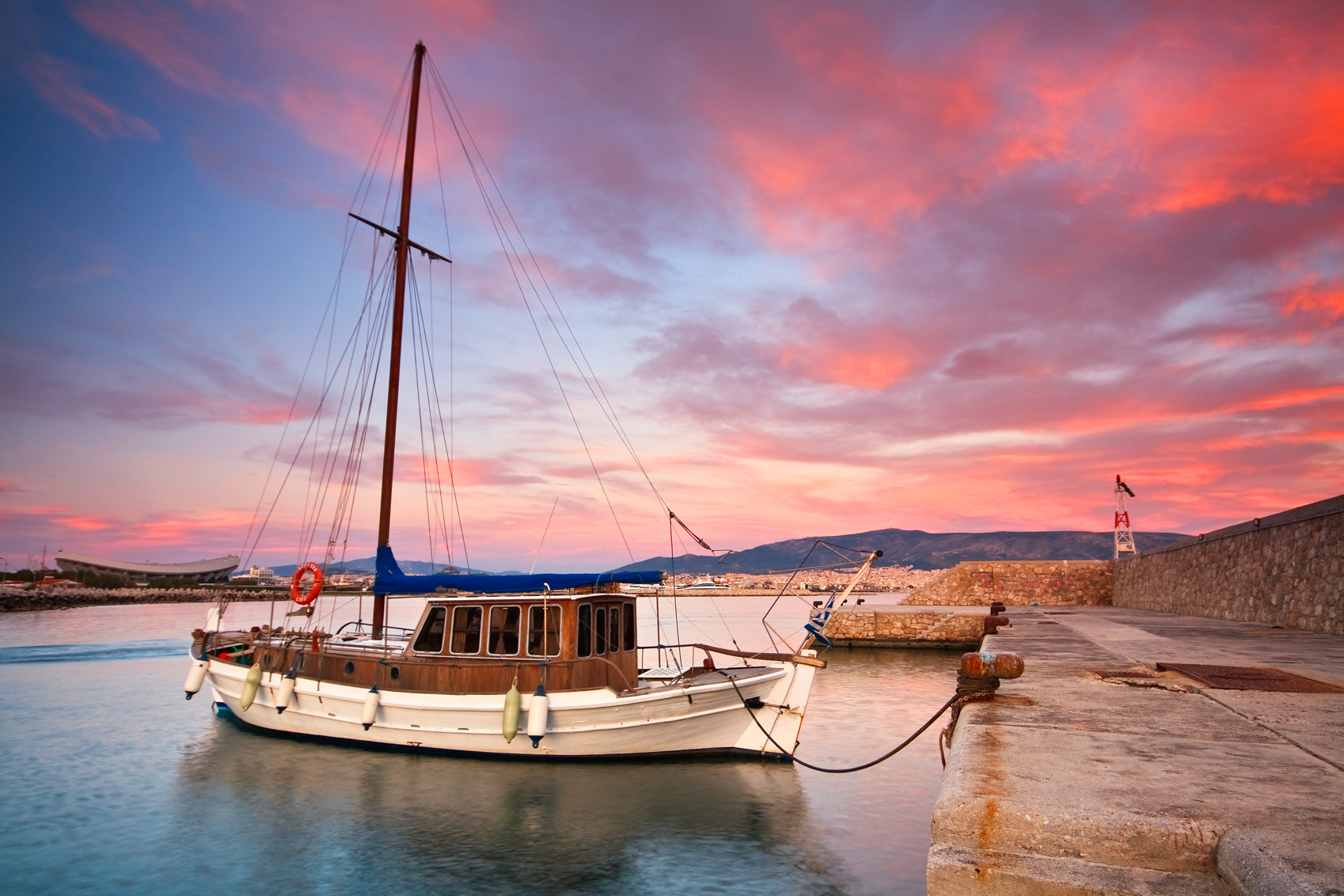 Eight Photos You MUST Take in Athens - Real Word