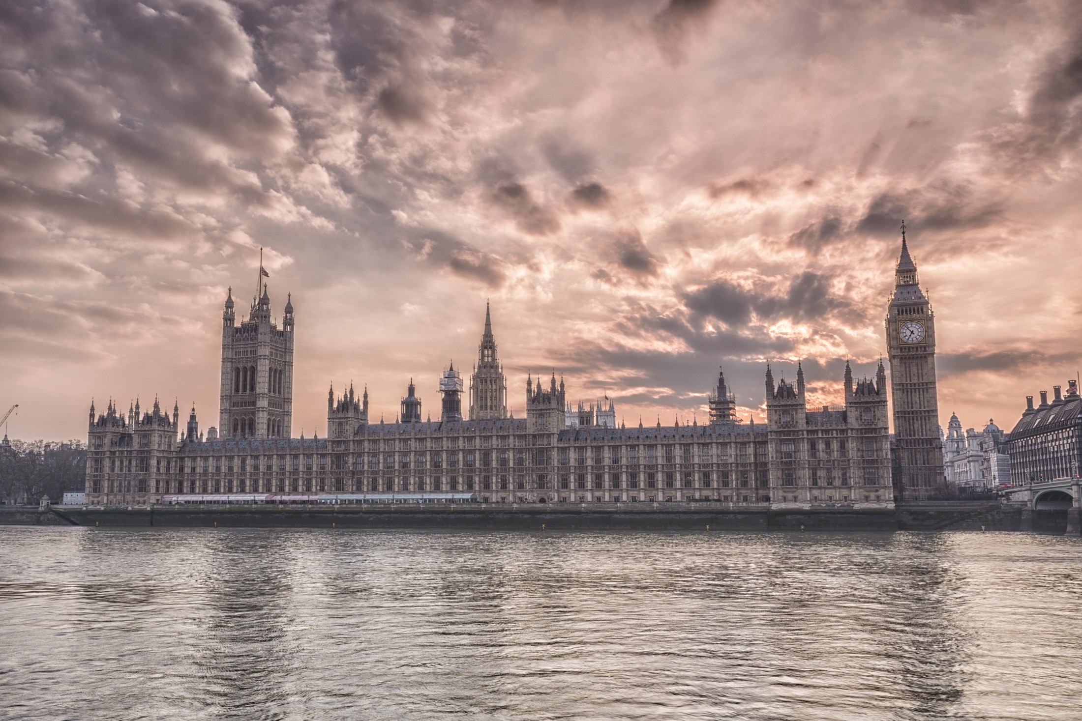 20 British sayings about weather (to help you fit in with the locals)