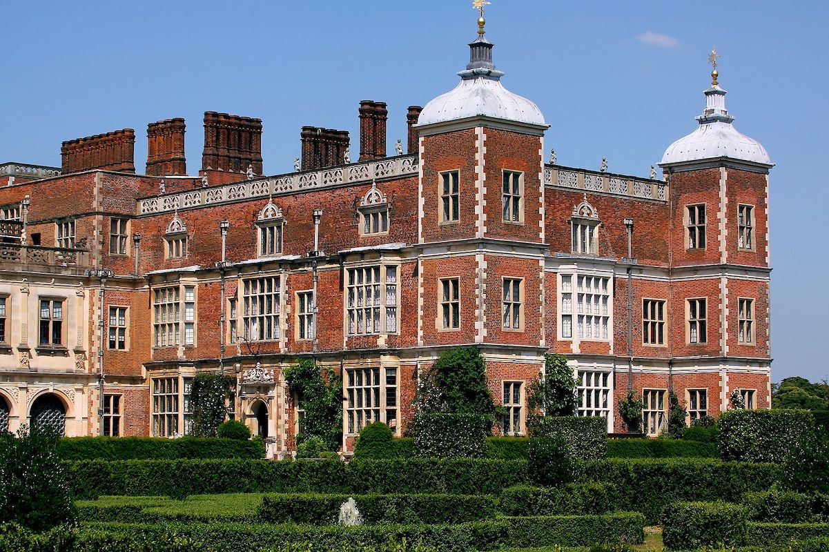 10 famous UK film locations to visit in real life