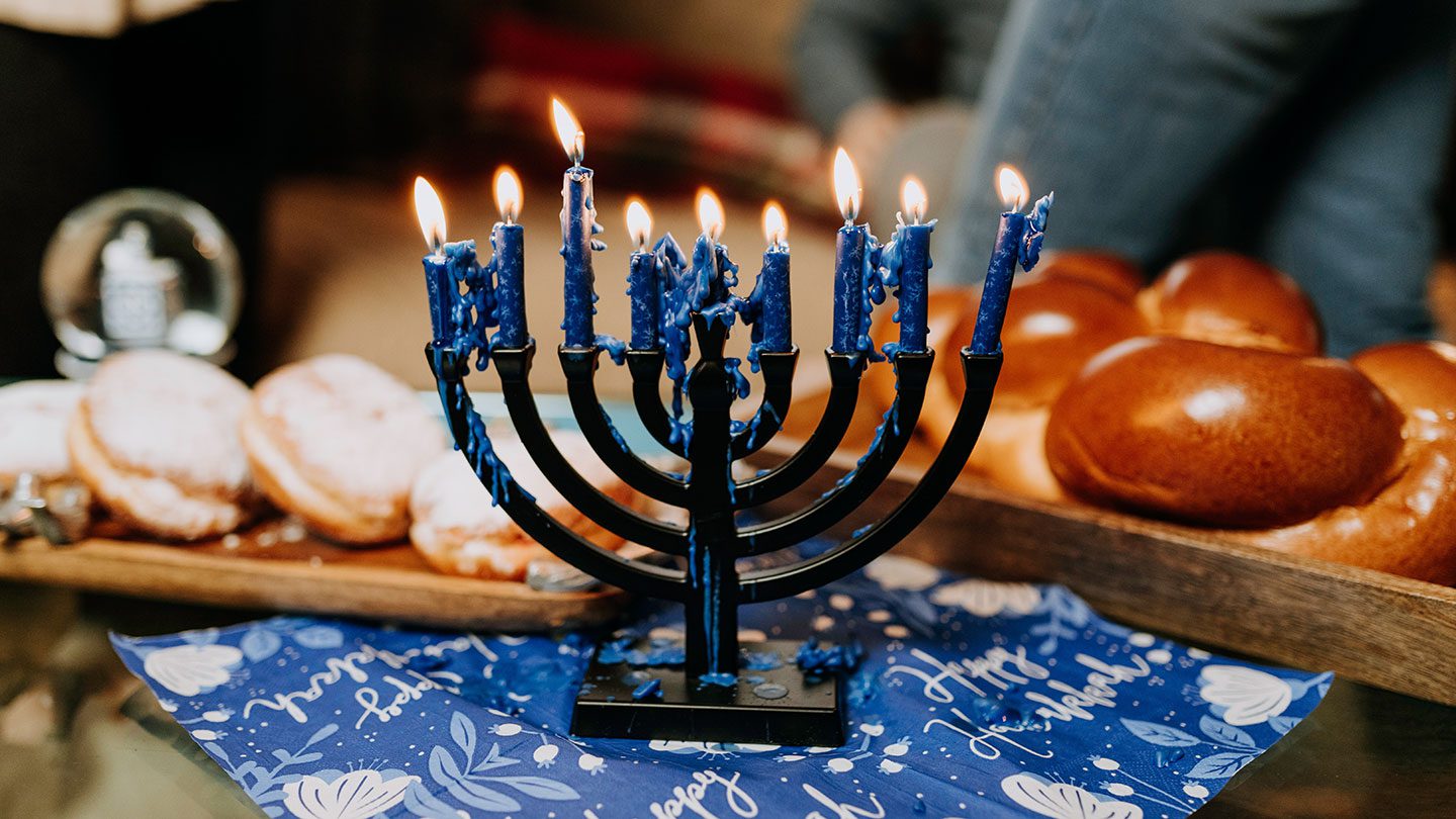 How countries around the world celebrate Hanukkah