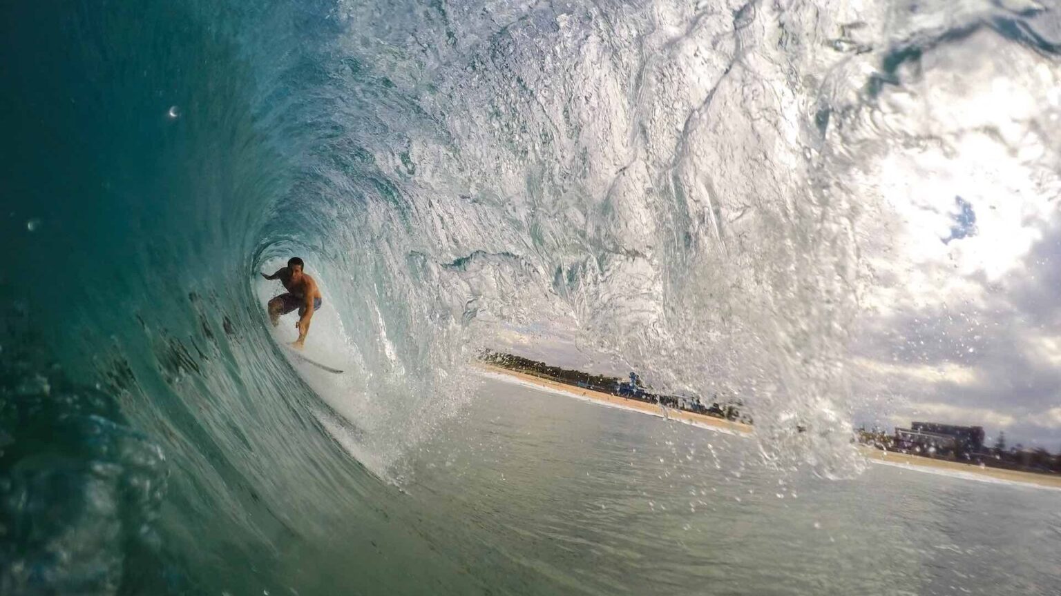Surf's Up: The 6 US Beaches With the Biggest Waves