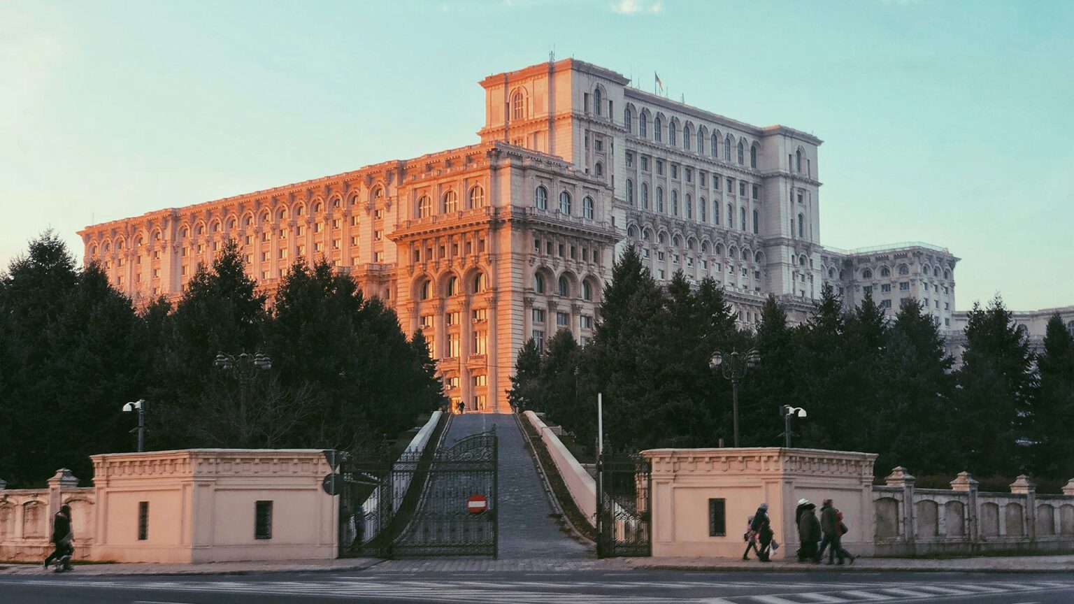 14 Best Places to Visit in Romania - REAL WORD